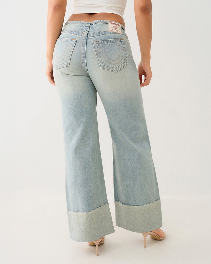 A Guide to Different Hem Styles in Jeans